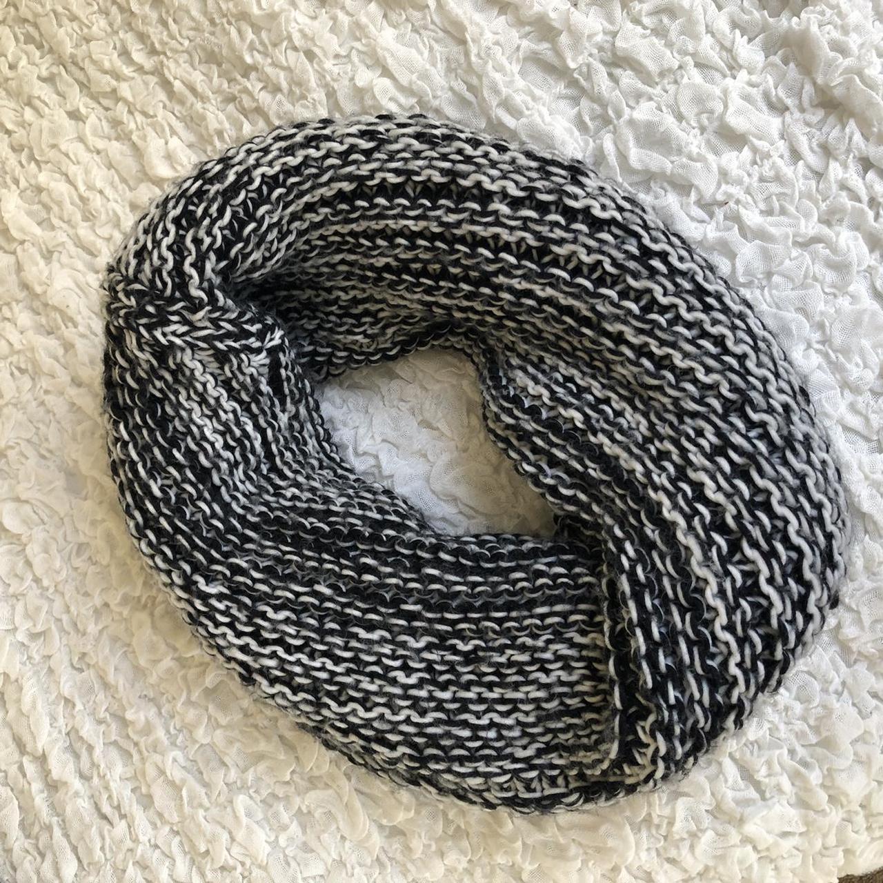 Primark Women's Black and White Scarf-wraps | Depop