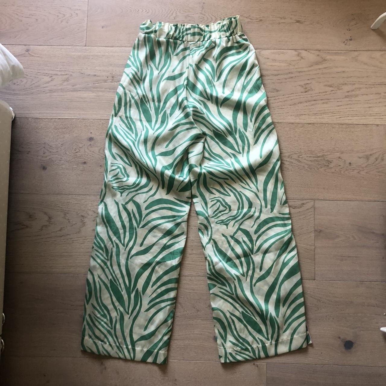 Zara pyjamas green zebra style print Size M Mint... - Depop