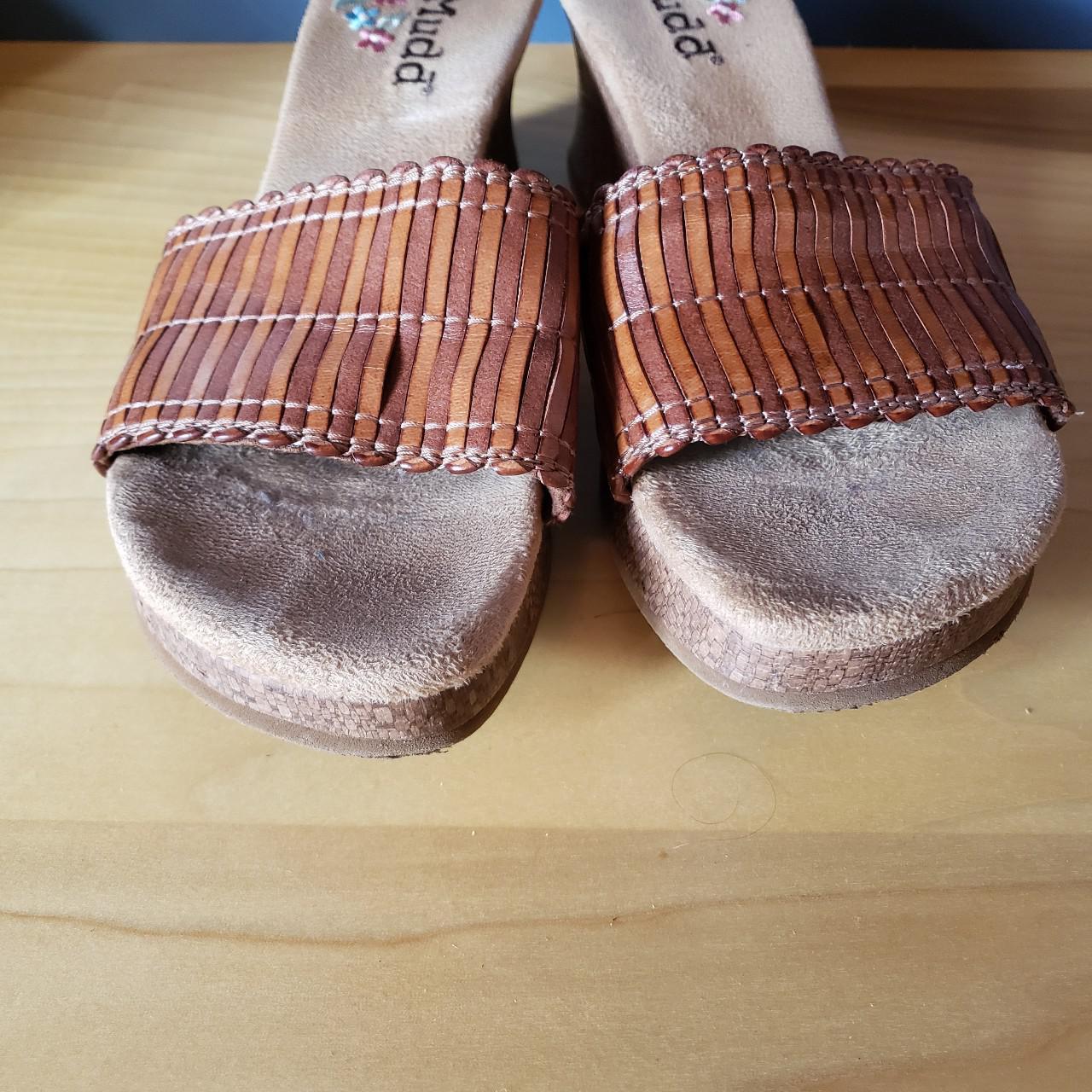 Women's Tan Slides | Depop