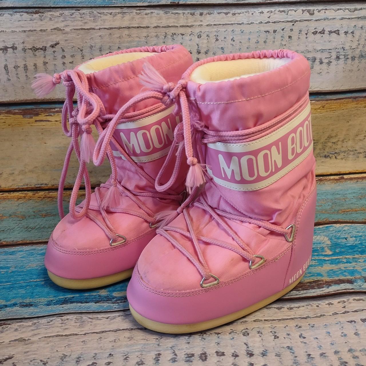 Moon Boot Pink | Depop