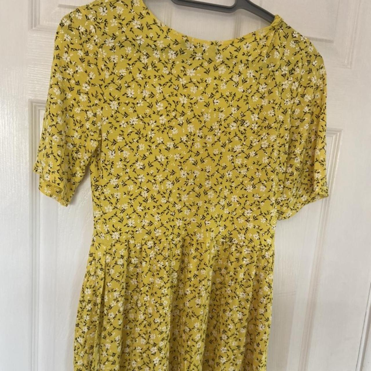 PLT yellow floral wrap tea dress💛new without... - Depop