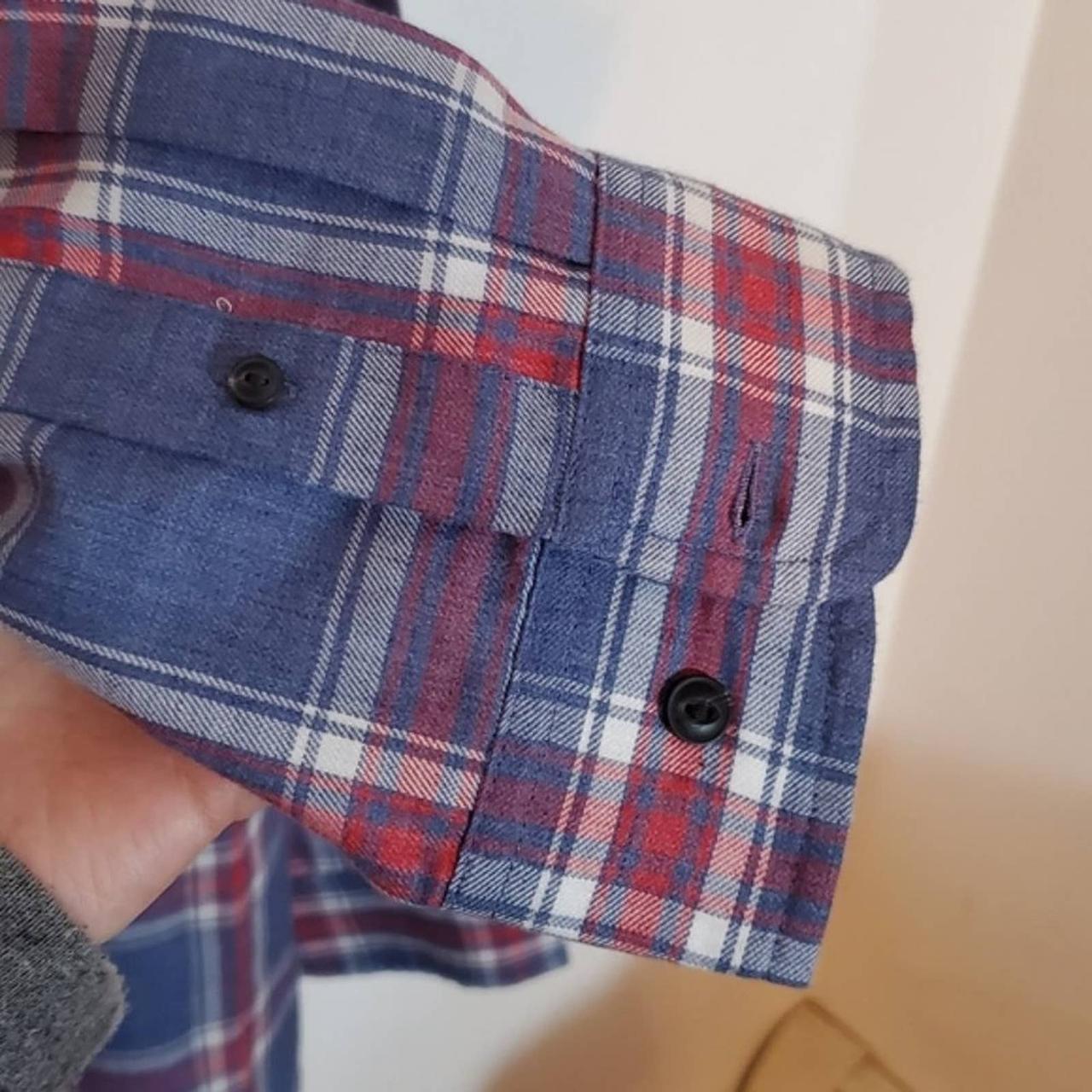 G George Classic Fit Long Sleeve Polyblend... - Depop