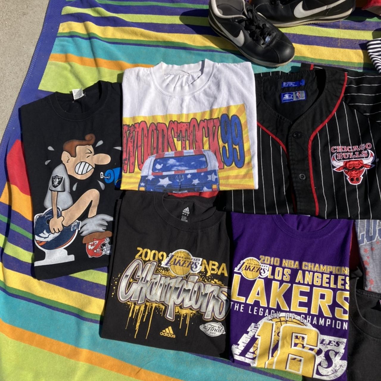 12 item bundle Vintage retro and present... - Depop