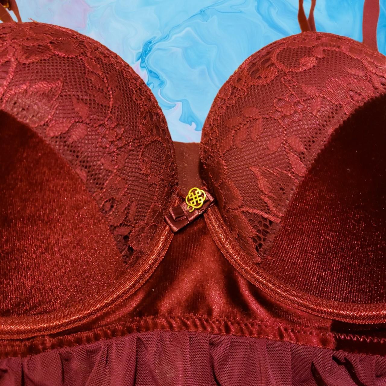 Daisy Fuentes Push Up Bra Size Xl Dark Red Velvet Depop