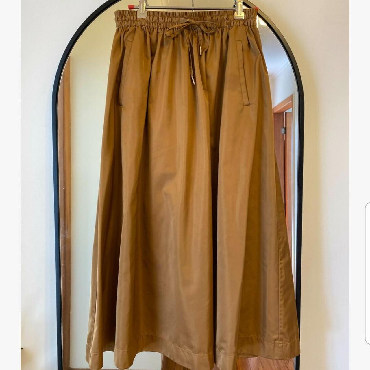 Gorgeous GORMAN gold silky midi skirt! Lovely... - Depop