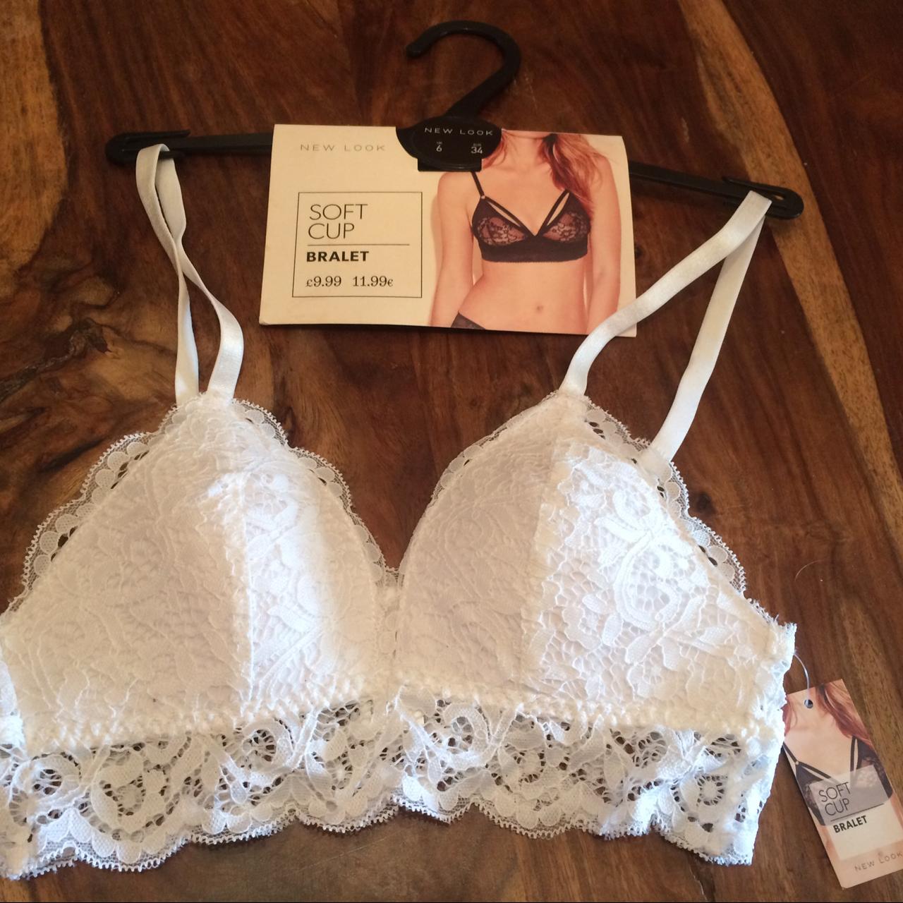 White bralet/bra from new look. Never worn. Size 6 - Depop