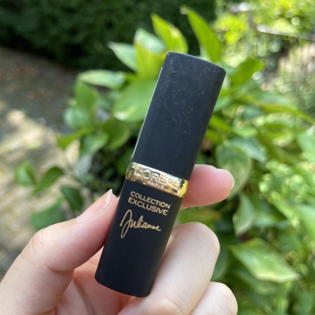 L’Oréal Julianne’s Red 401 0.13 oz. Brand New!... - Depop