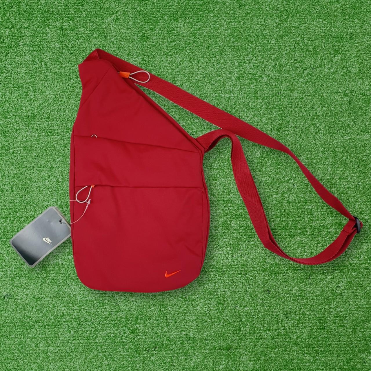 Men's Vintage 2000s Nike Side Bag / Cross Body... - Depop