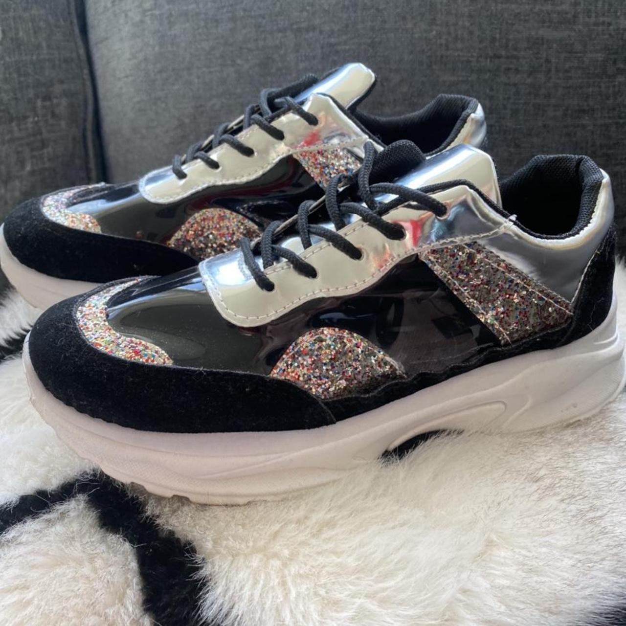 SHEIN Women's Black and Silver Trainers | Depop