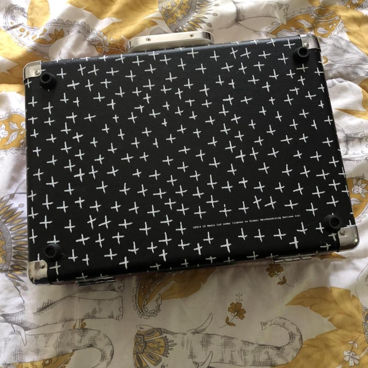 One Direction Record Player! Used but in near... - Depop