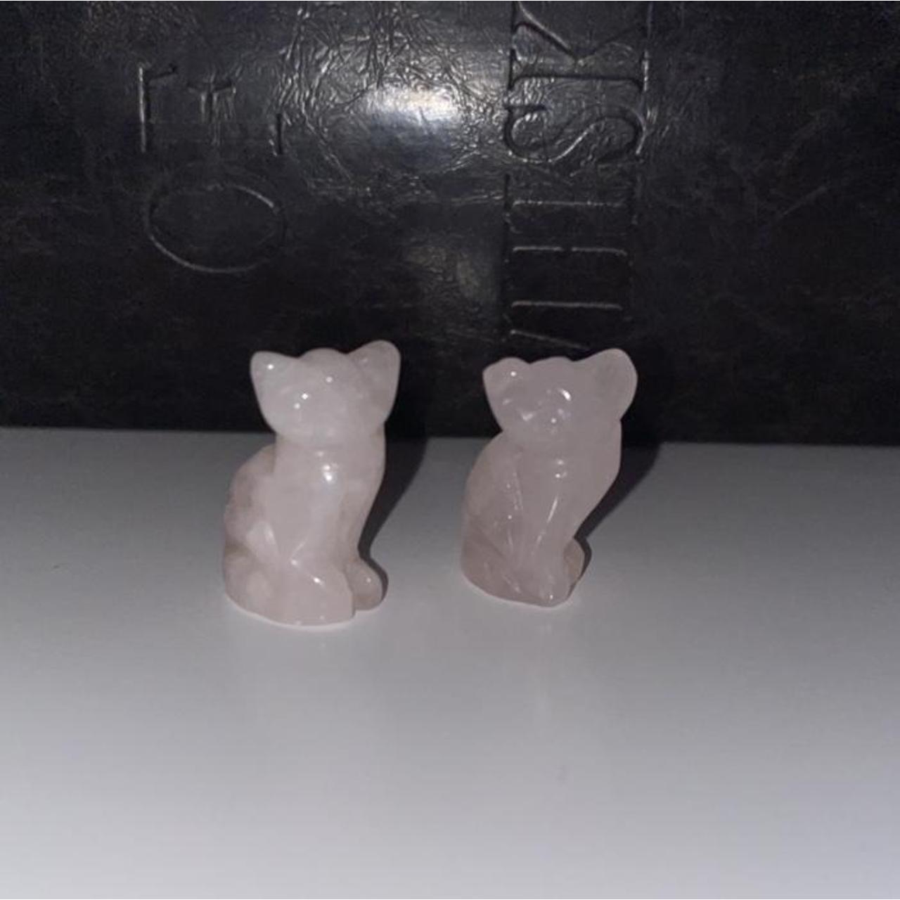 Rose quartz cat (price is for one) ONLY 1 AVAILABLE... - Depop