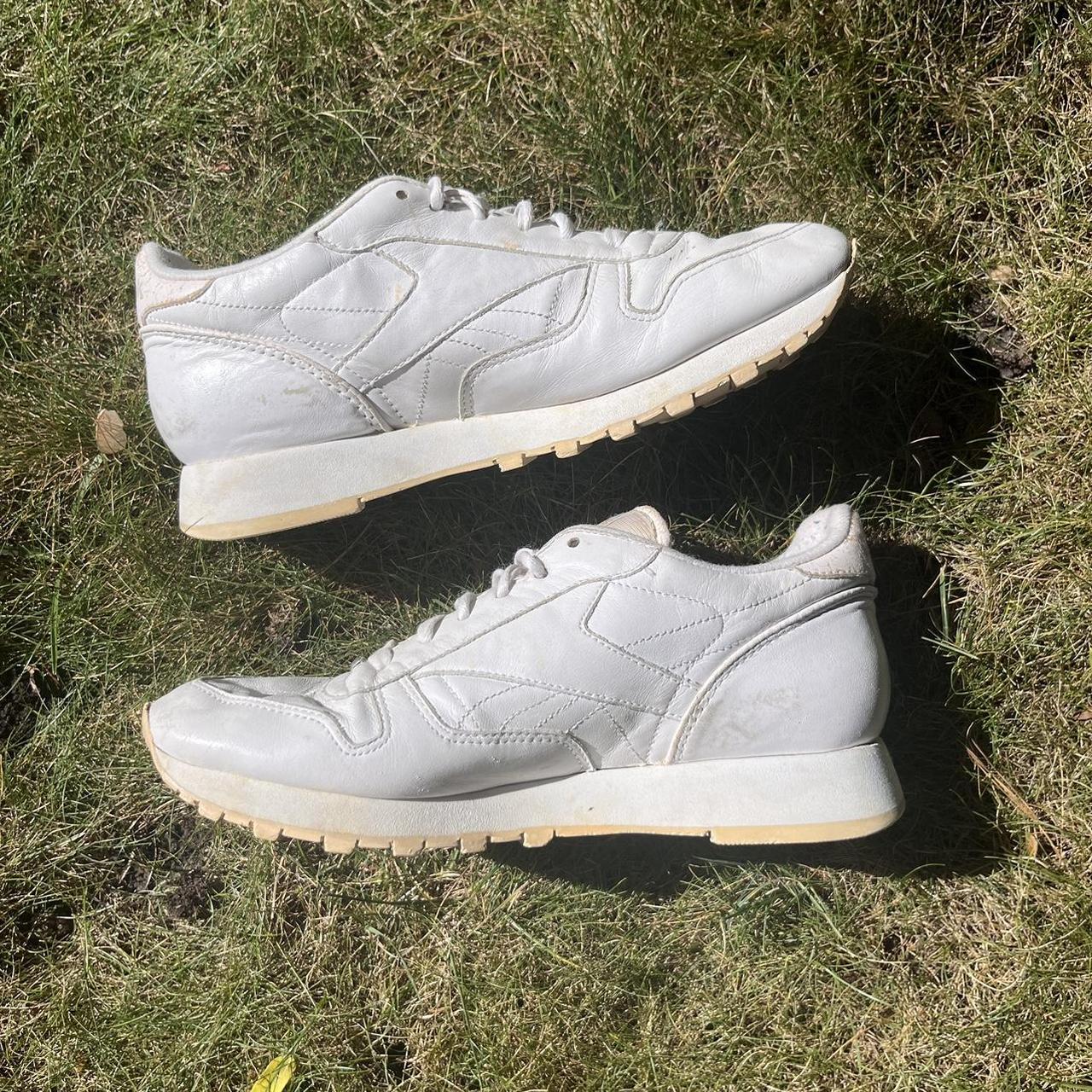 Reebok Women's Tan and Cream Trainers | Depop