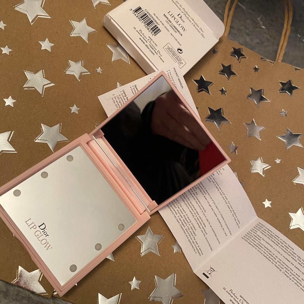 Small light pink compact mirror with led lights - Depop