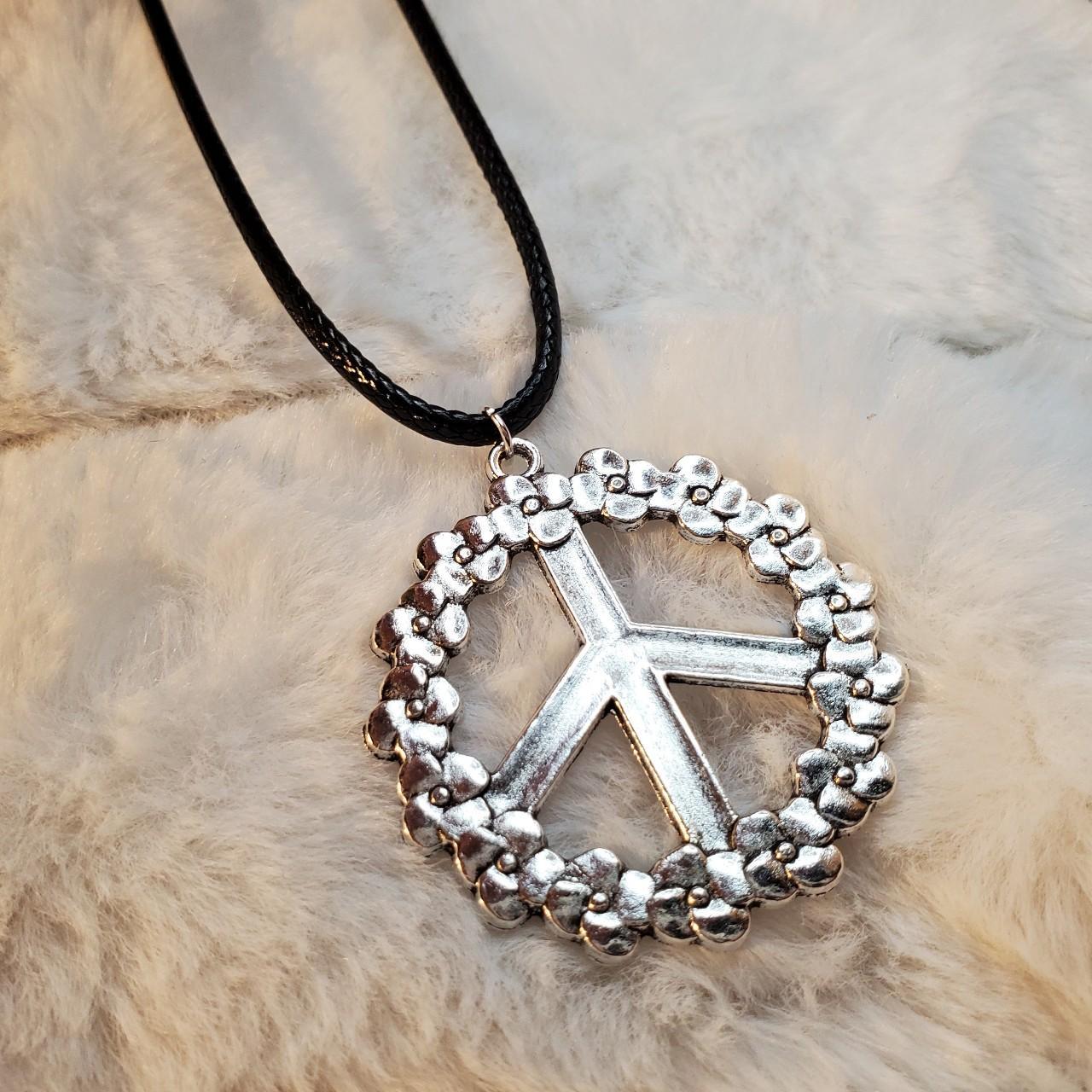 Large floral flower peace sign charm... - Depop