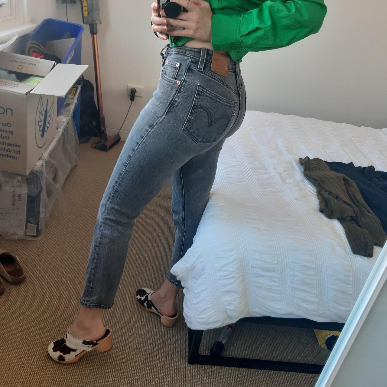 Washed black denim cropped 501 Levi's. Well worn,... - Depop