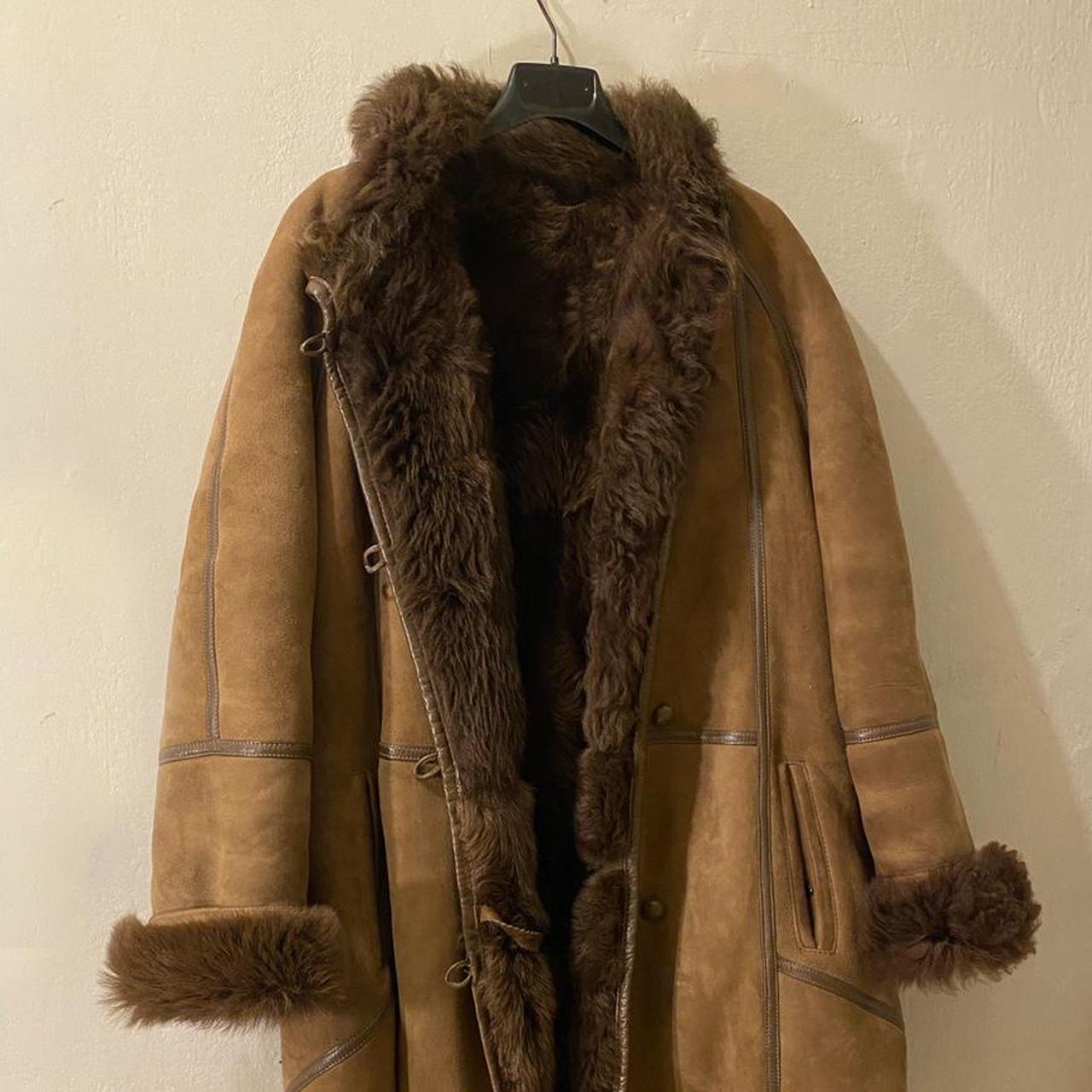 Super beautiful faux fur coat. Perfect for winter.... - Depop