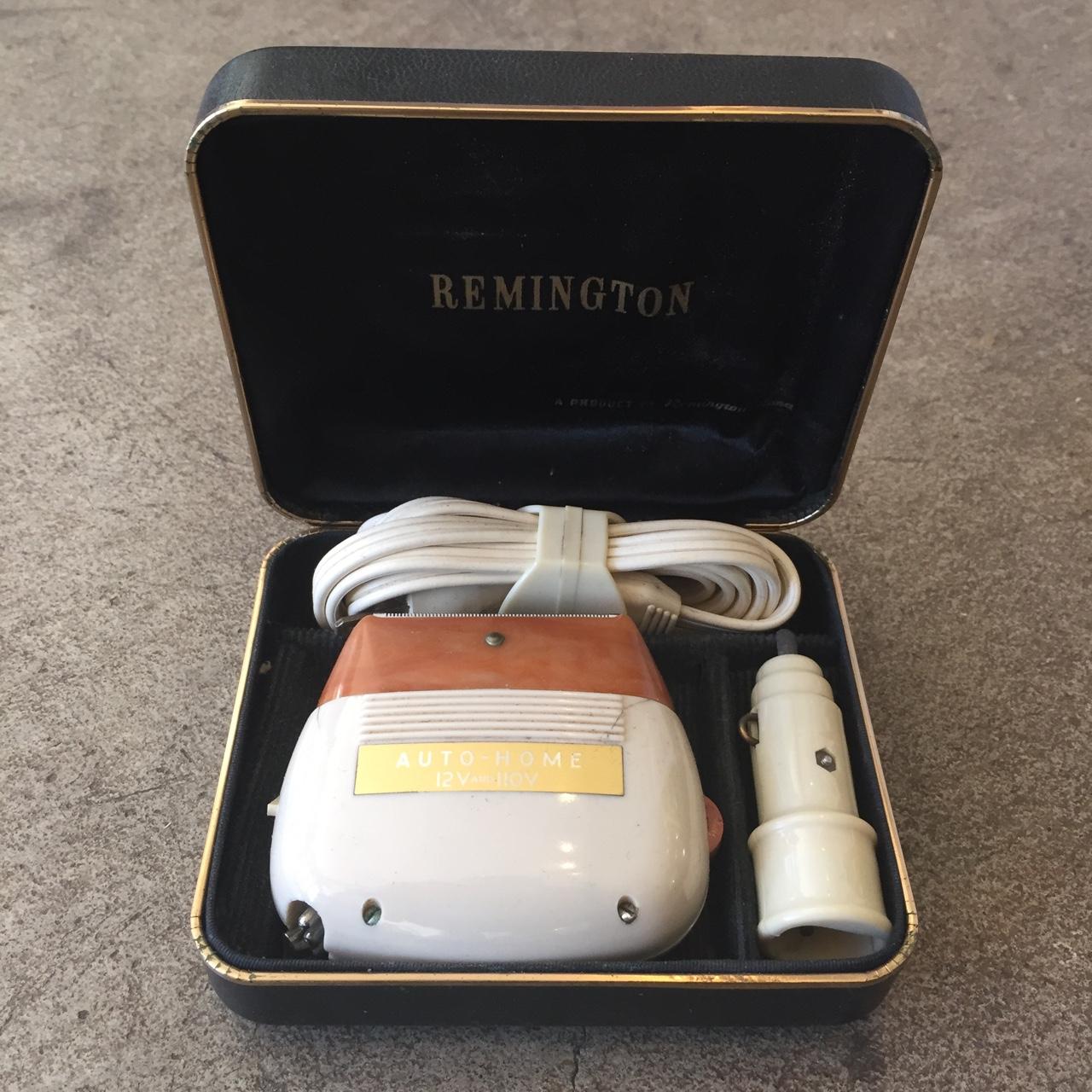 Vintage Remington 60 Deluxe electric shaver. Used,... | Depop