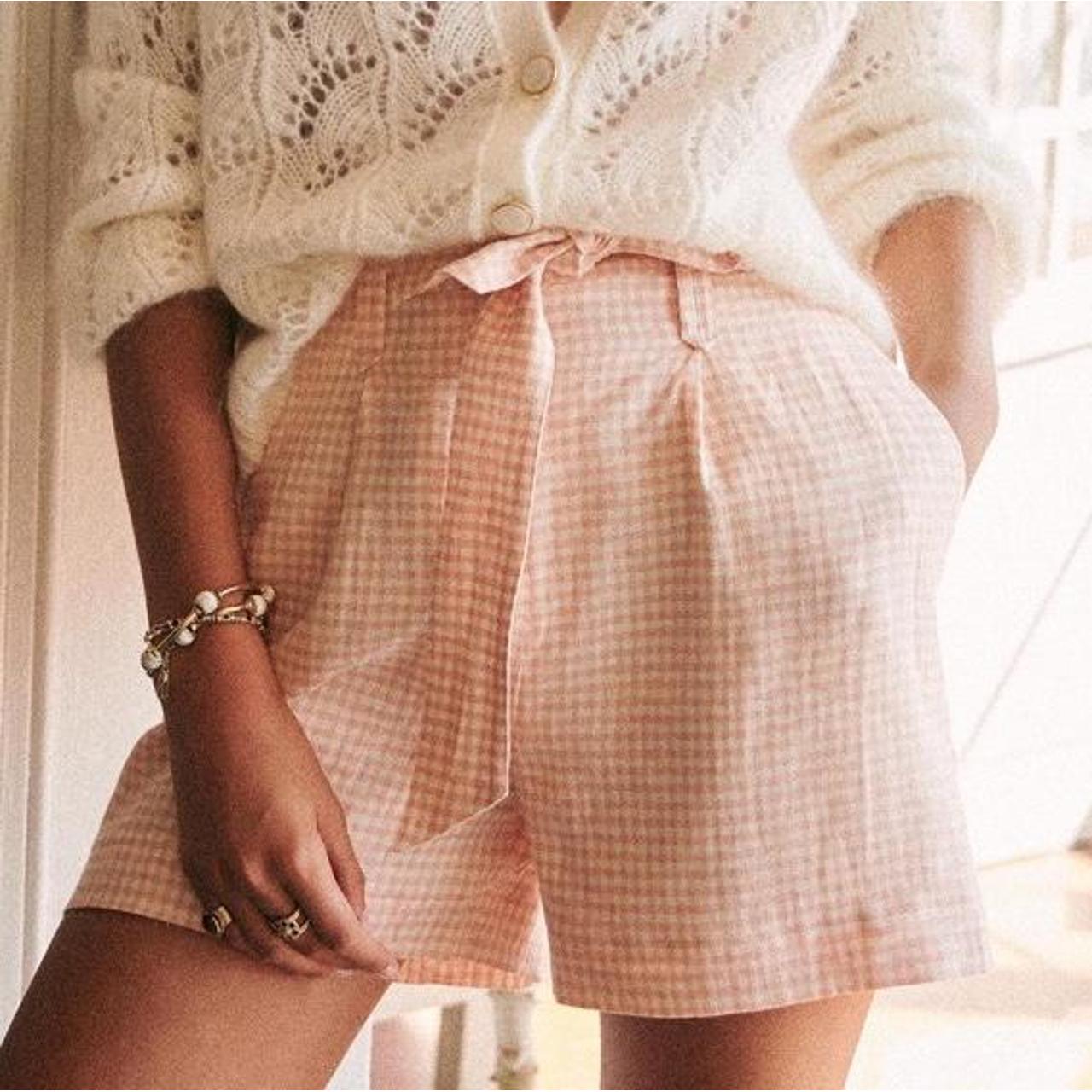 Sézane Women's Pink and White Shorts | Depop