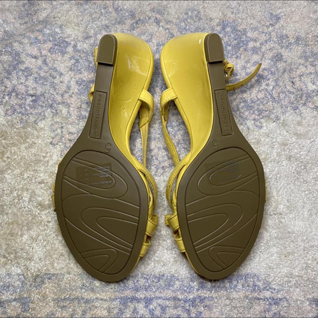 Women's Yellow Sandals | Depop