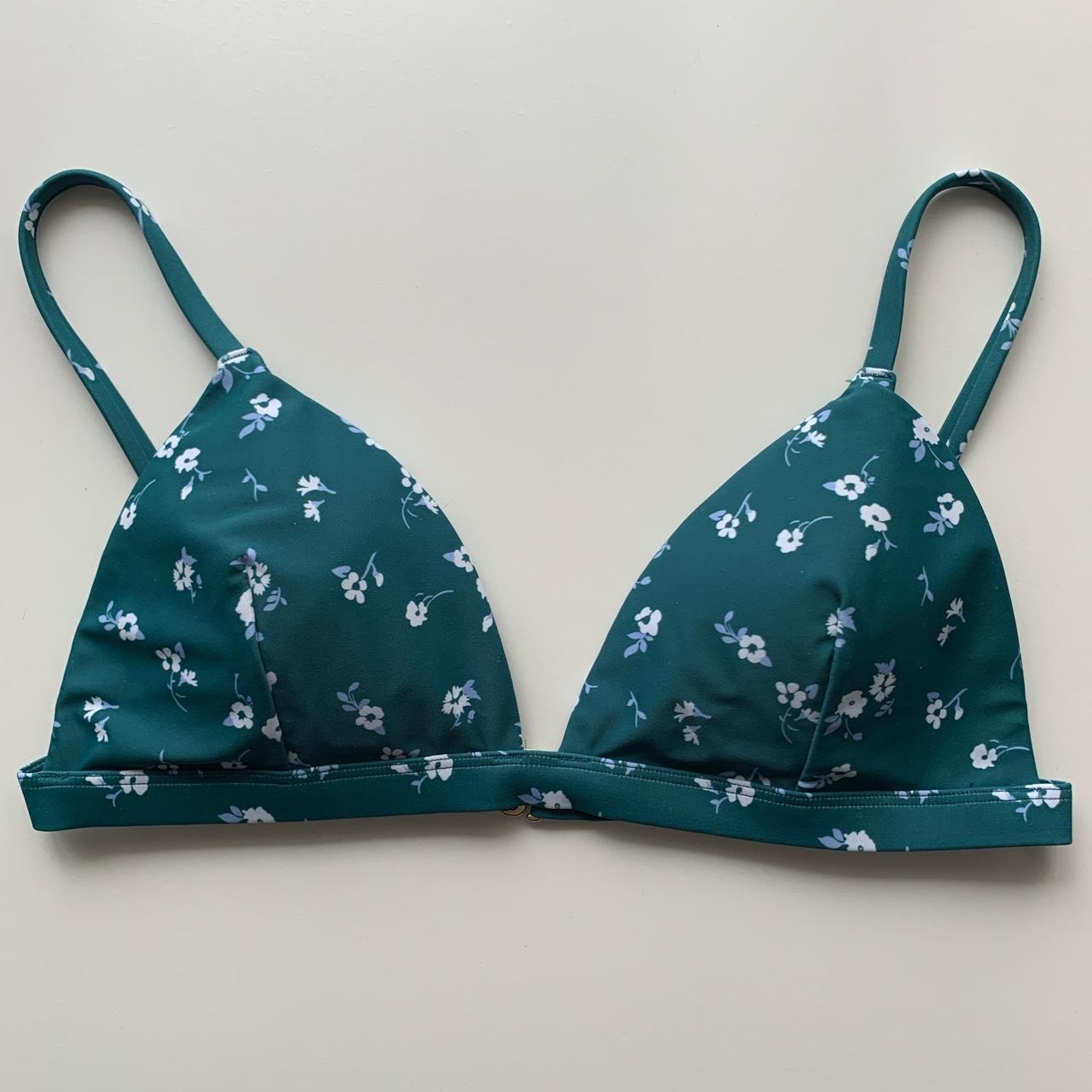 Hollister Dark Green Floral Bikini Top Has Depop
