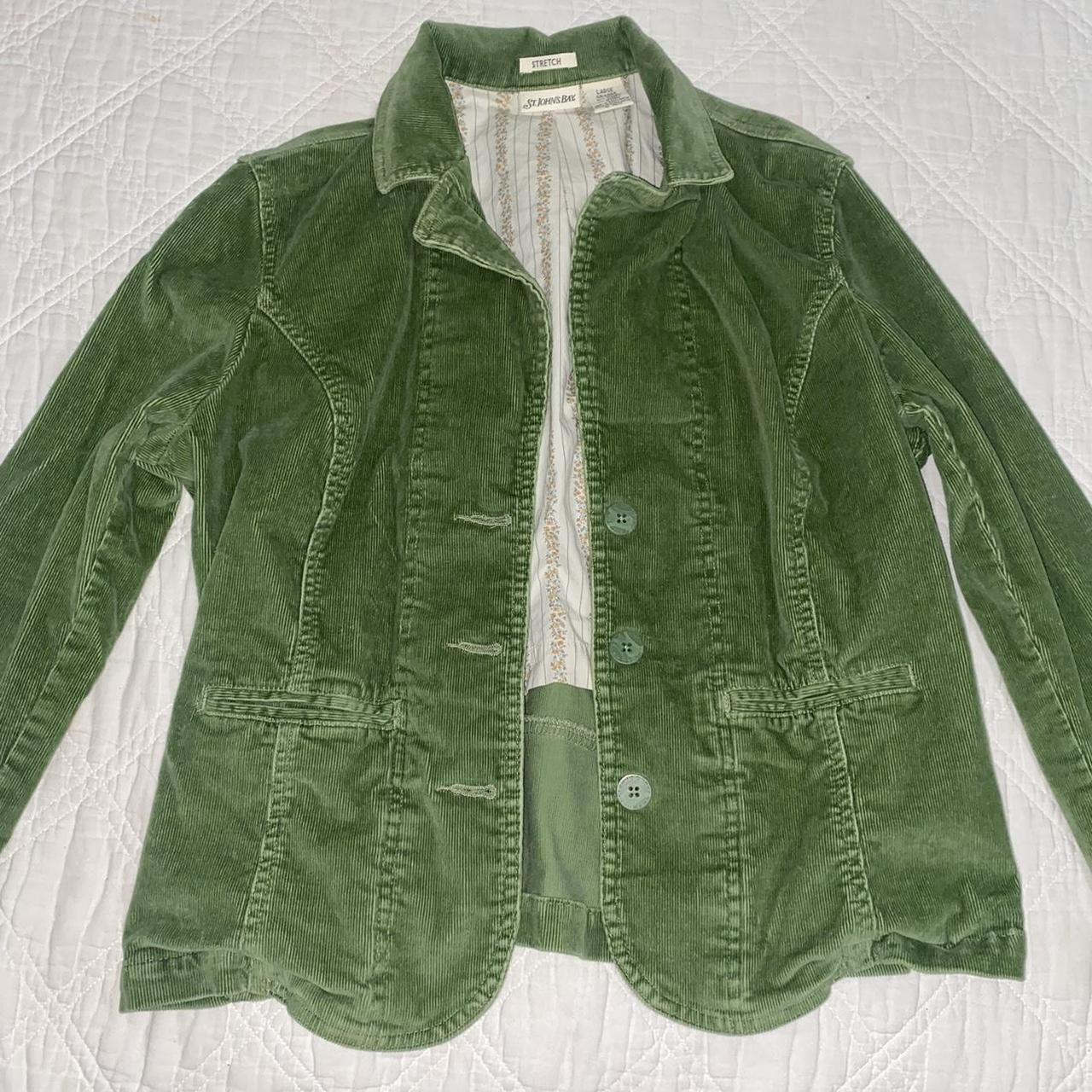 Really pretty green jacket💚💚 SIZE L Tags: fall,... - Depop