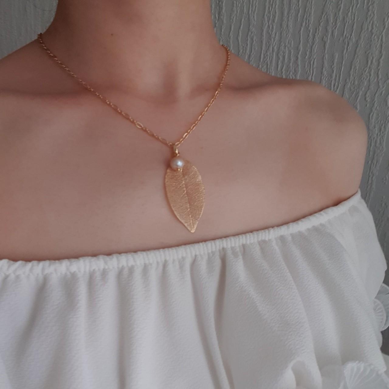 Women's Gold and Tan Jewellery | Depop