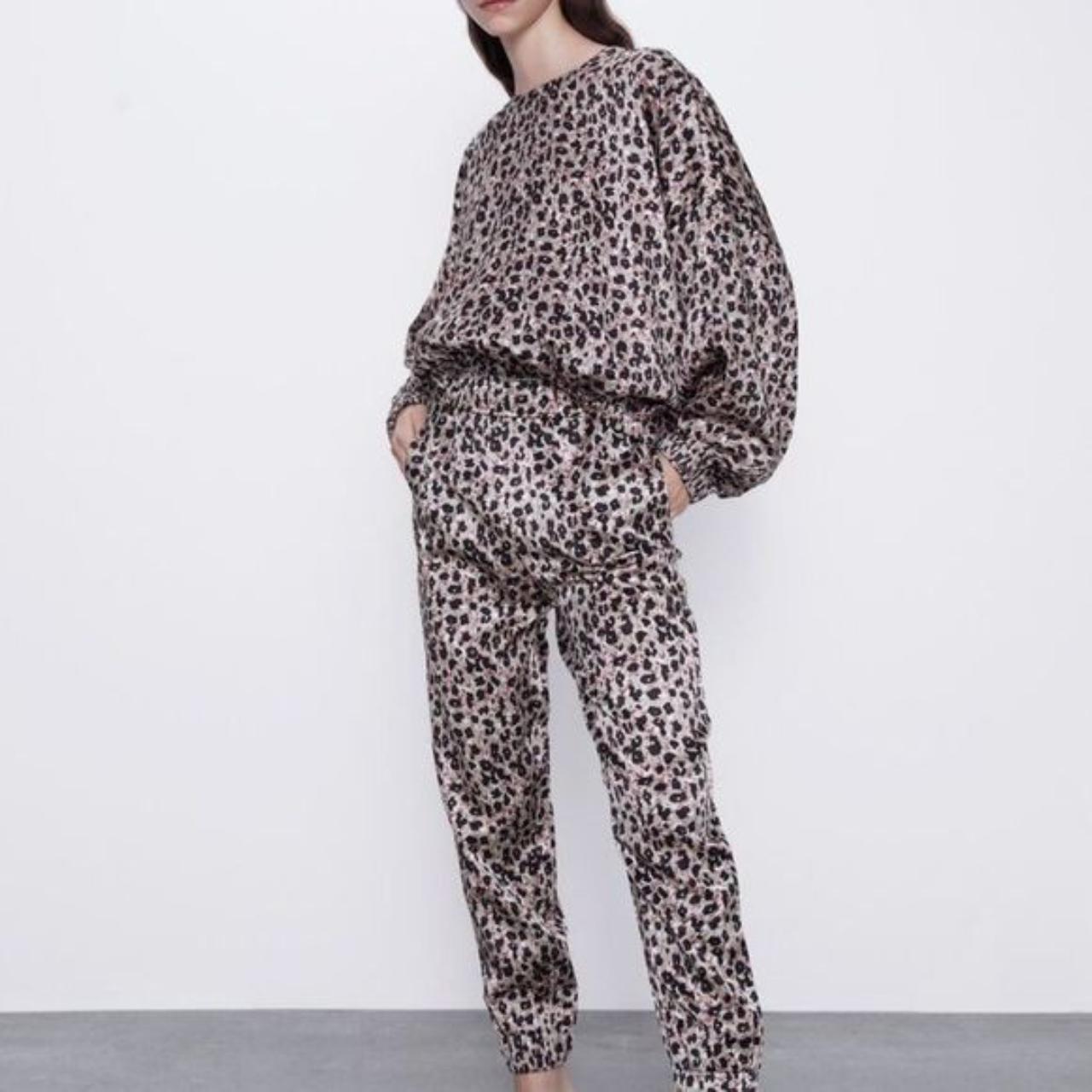 NWT Zara Leopard Animal Print Satin Balloon... - Depop