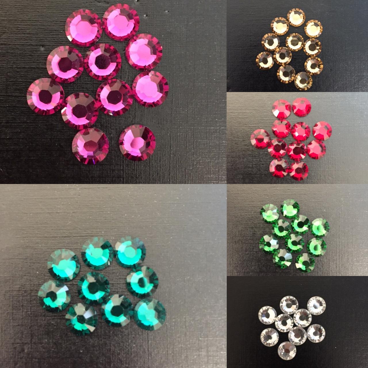 Vendo strass termoadesivi hotfix Swarovski, Boemia,... - Depop