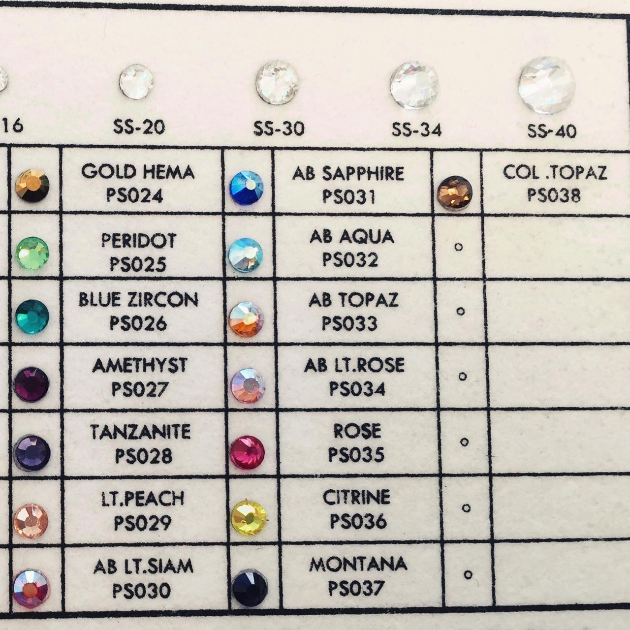 Vendo strass termoadesivi hotfix Swarovski, Boemia,... - Depop