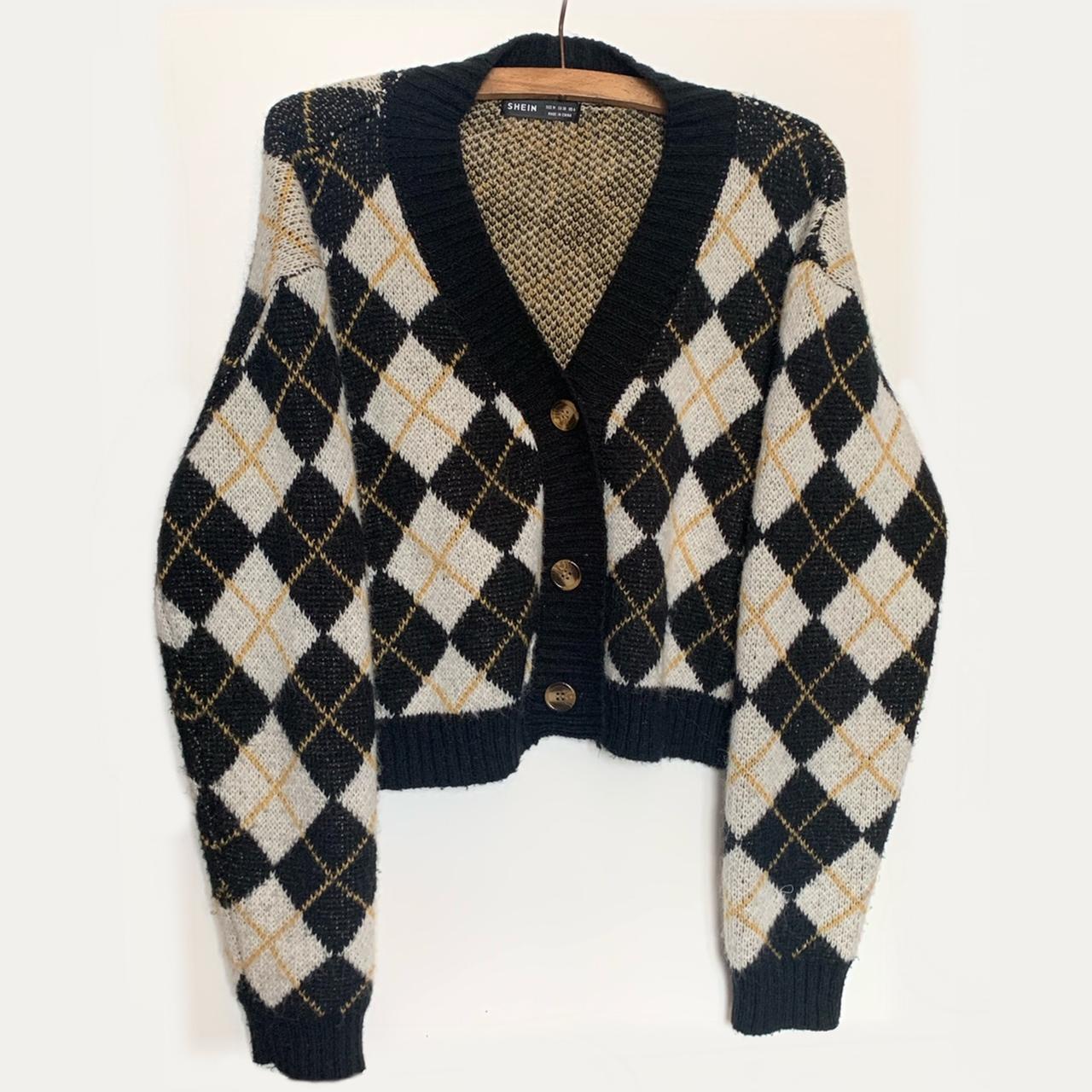 diamond pattern cardigan. super warm and rly cute... - Depop