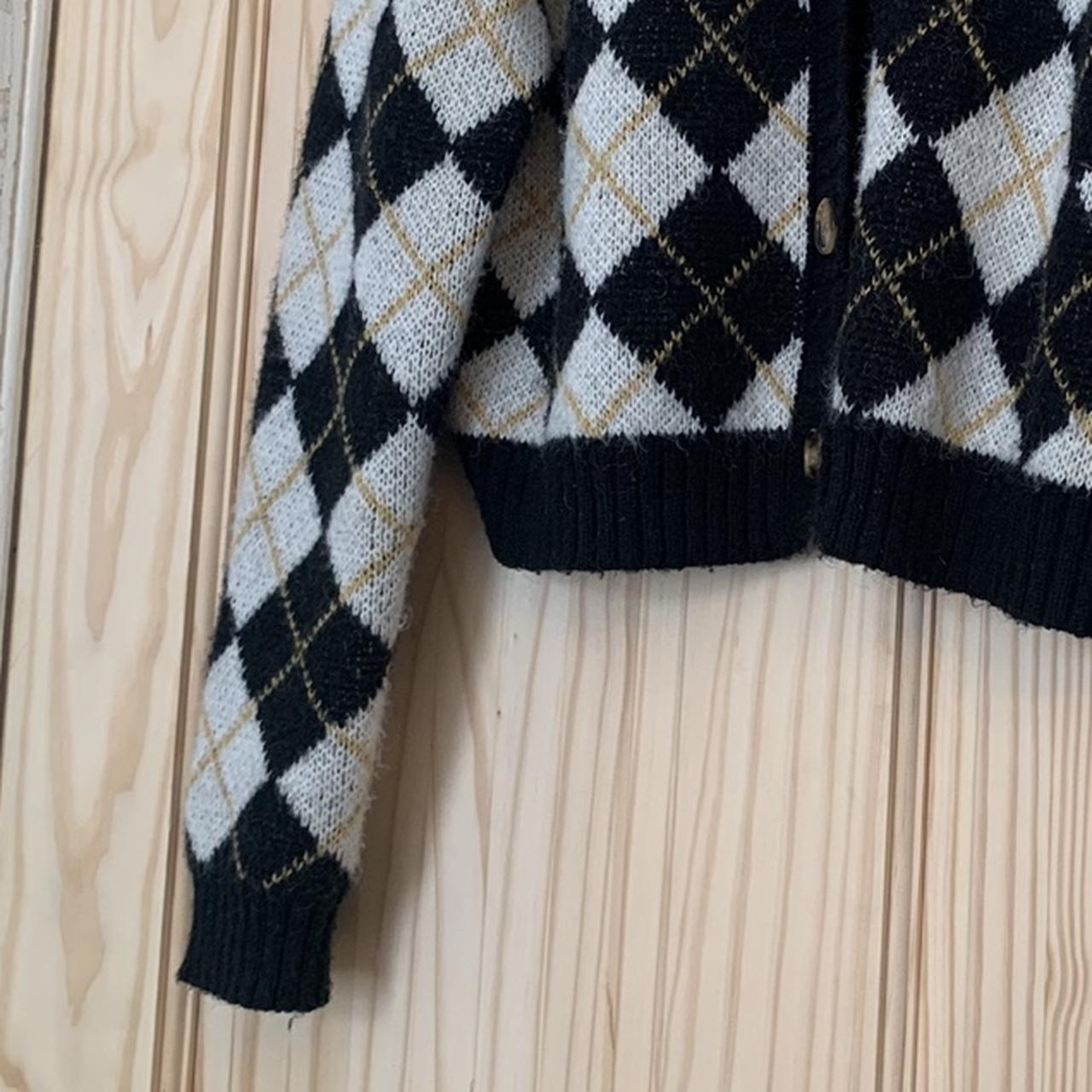 diamond pattern cardigan. super warm and rly cute... - Depop