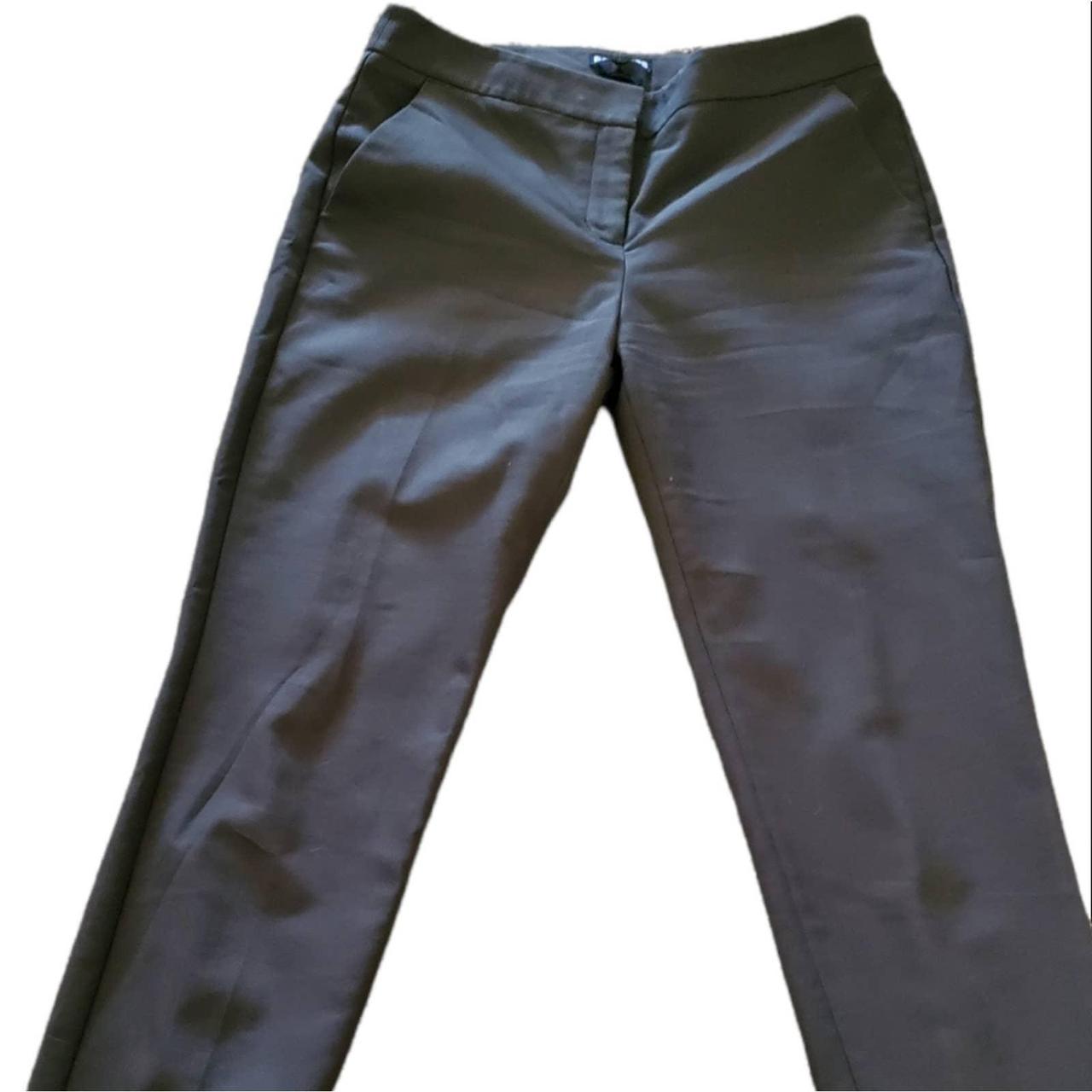 Express Women's Green Trousers | Depop