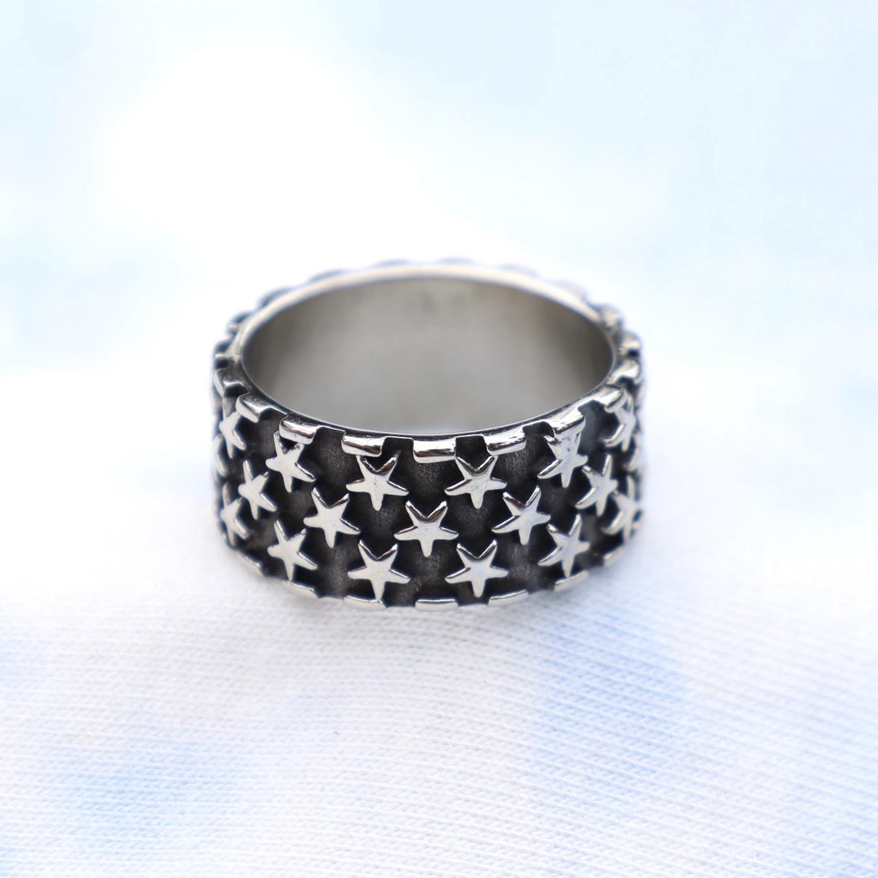 Starry Ring! Ring is heavy duty and high quality... - Depop