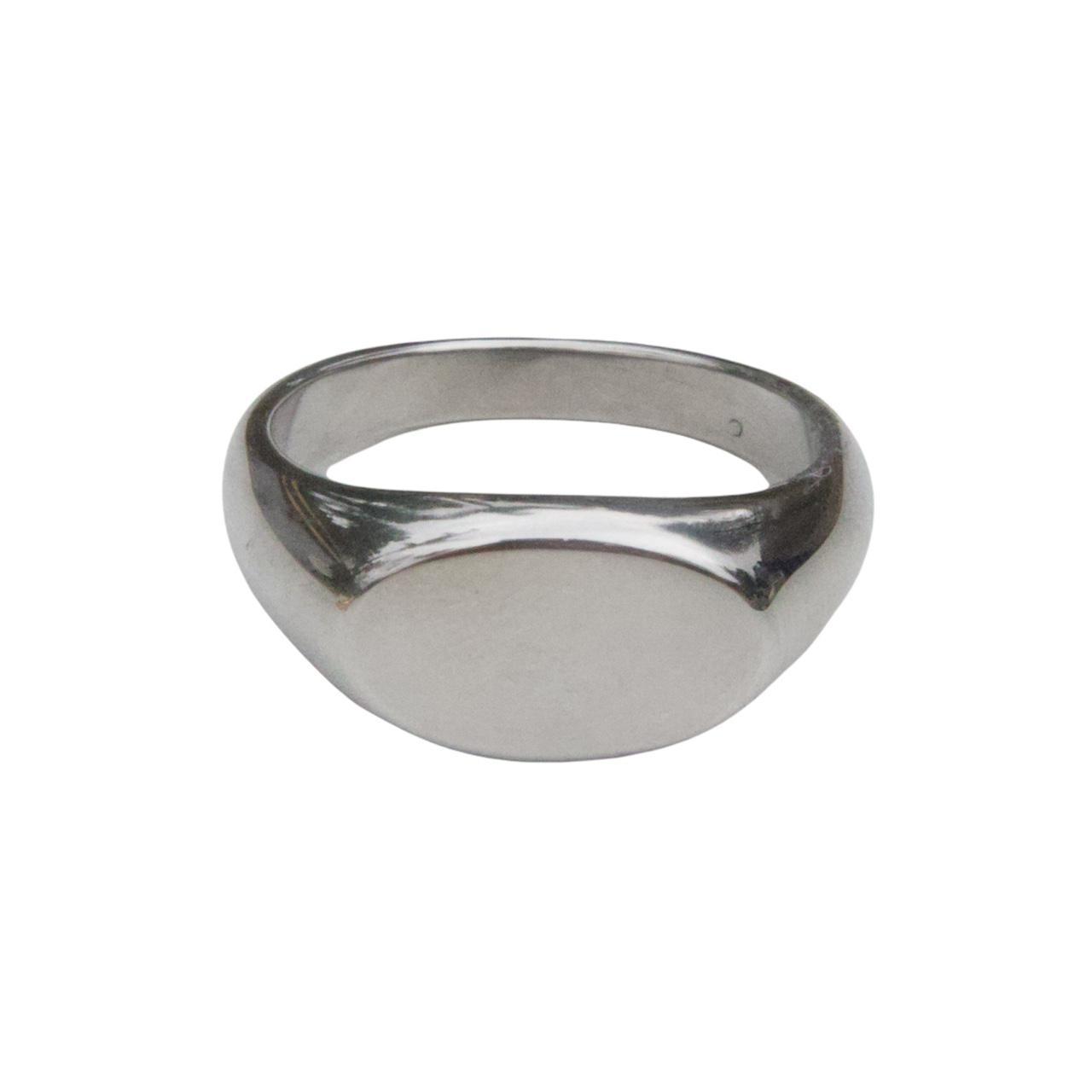 Oval Flat Ring Ring is heavy duty and high quality... - Depop