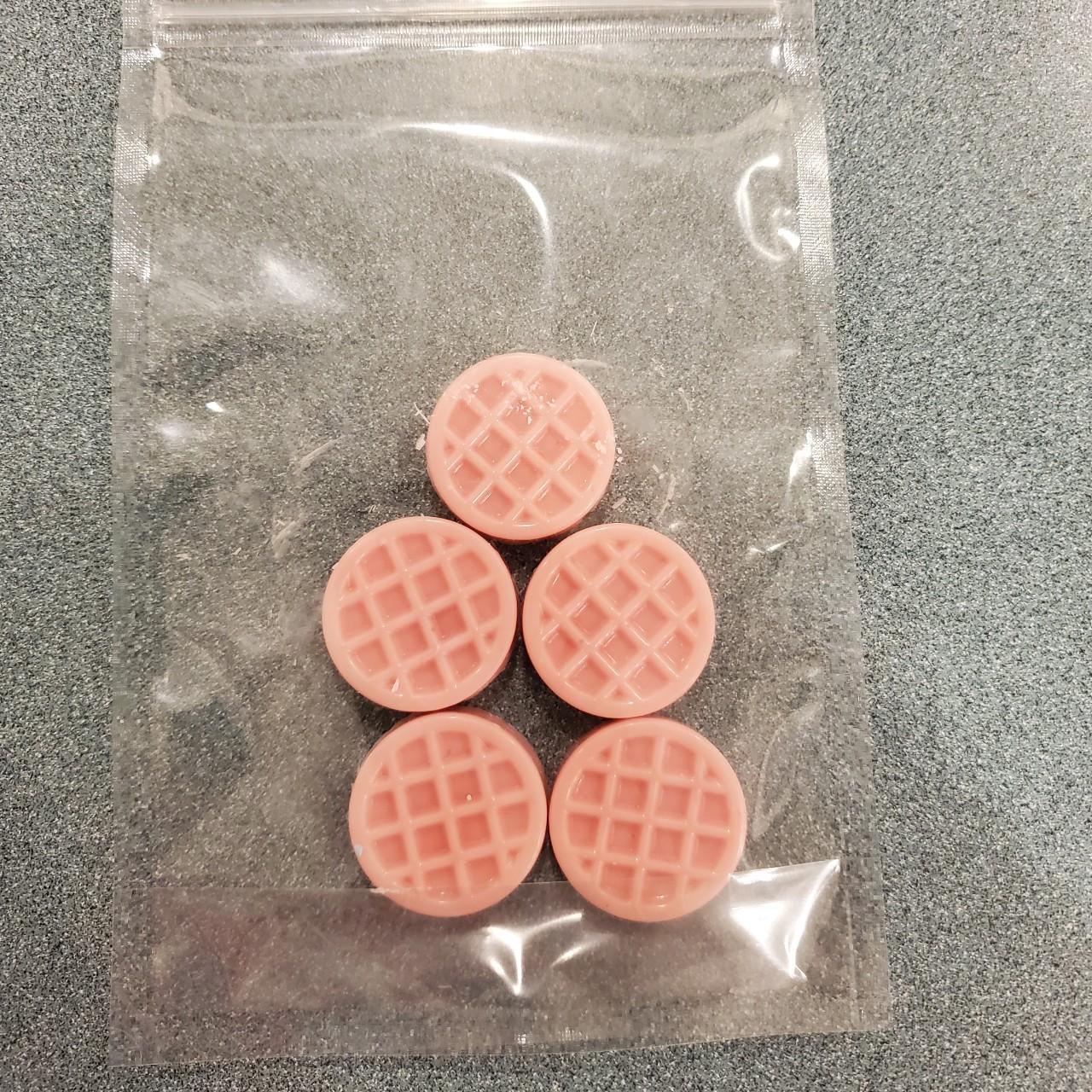 pink wax melts (watermelon) set of 5 #handmade... - Depop
