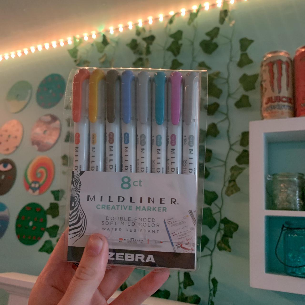 8ct pack of midline creative markers!! brand new!!... - Depop