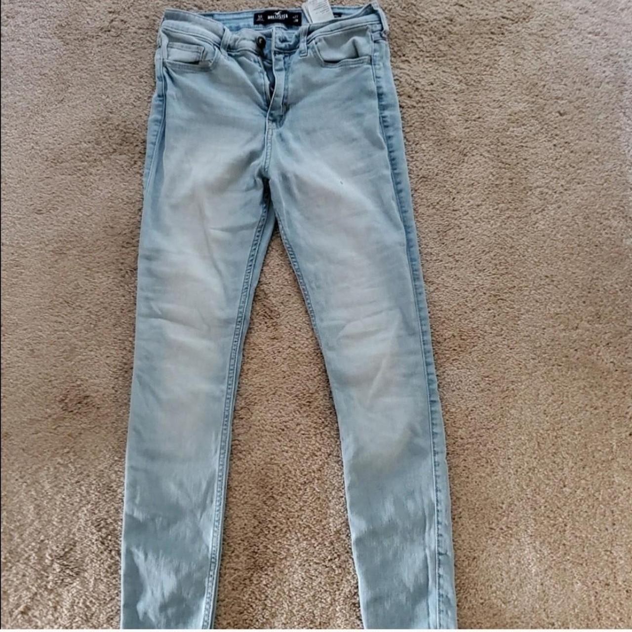 Hollister high rise, super skinny jeans. Size 27 by... - Depop