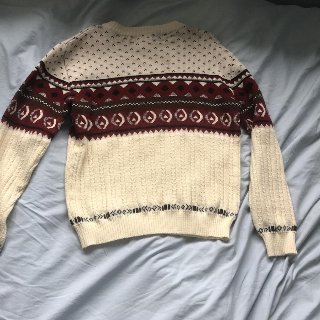 Vintage wooly sweater Worn once Size large - Depop