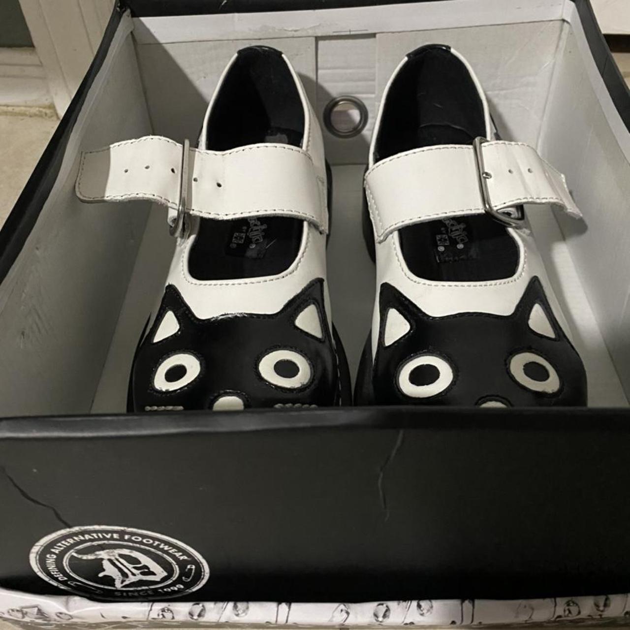 DR MARTENS CAT PLATFORMS🖤🧷 ⚠️⚠️(Accepting offers... - Depop