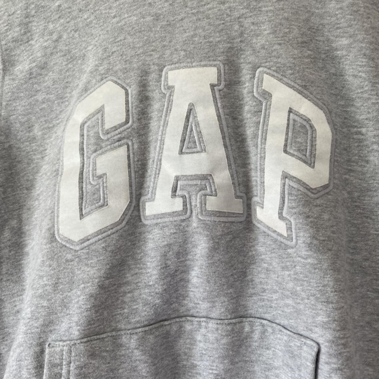 GREY GAP HOODIE medium 💿💿🤙🏻🤑🔥 - Depop