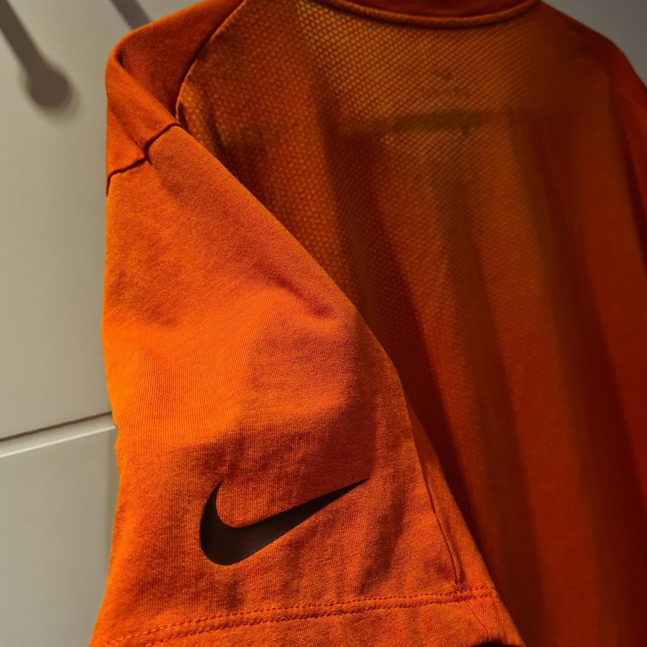 Mens nike pro t shirt. Barely worn, to small for me.... - Depop