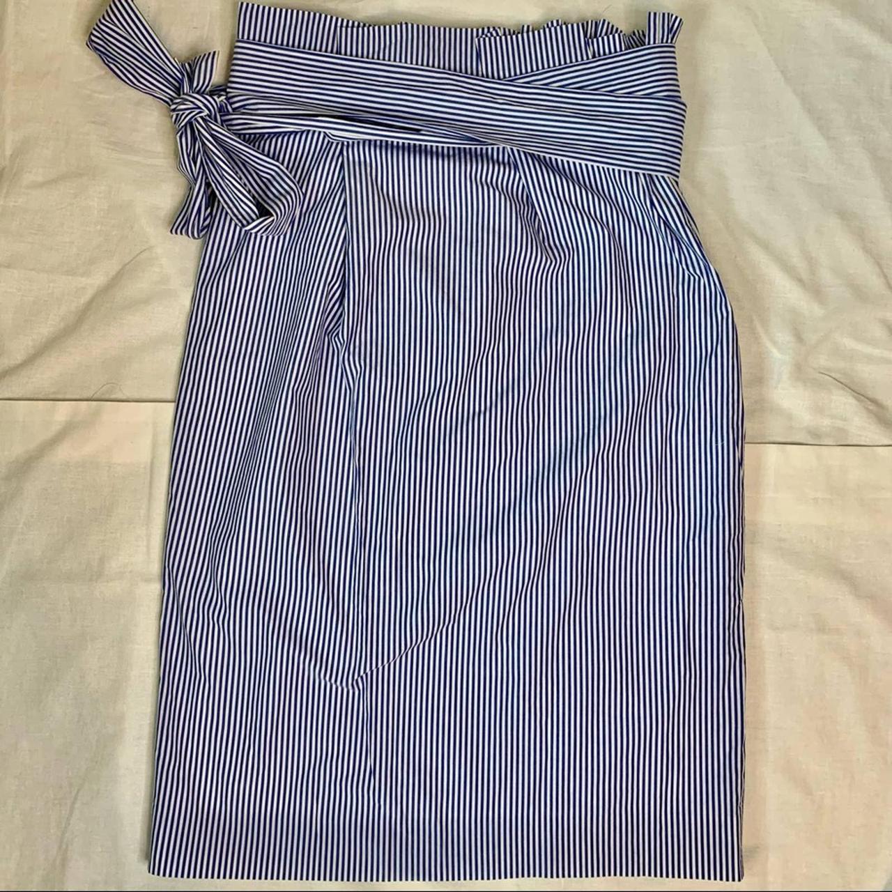 Midi length Cotton Blue & White Size: ... - Depop