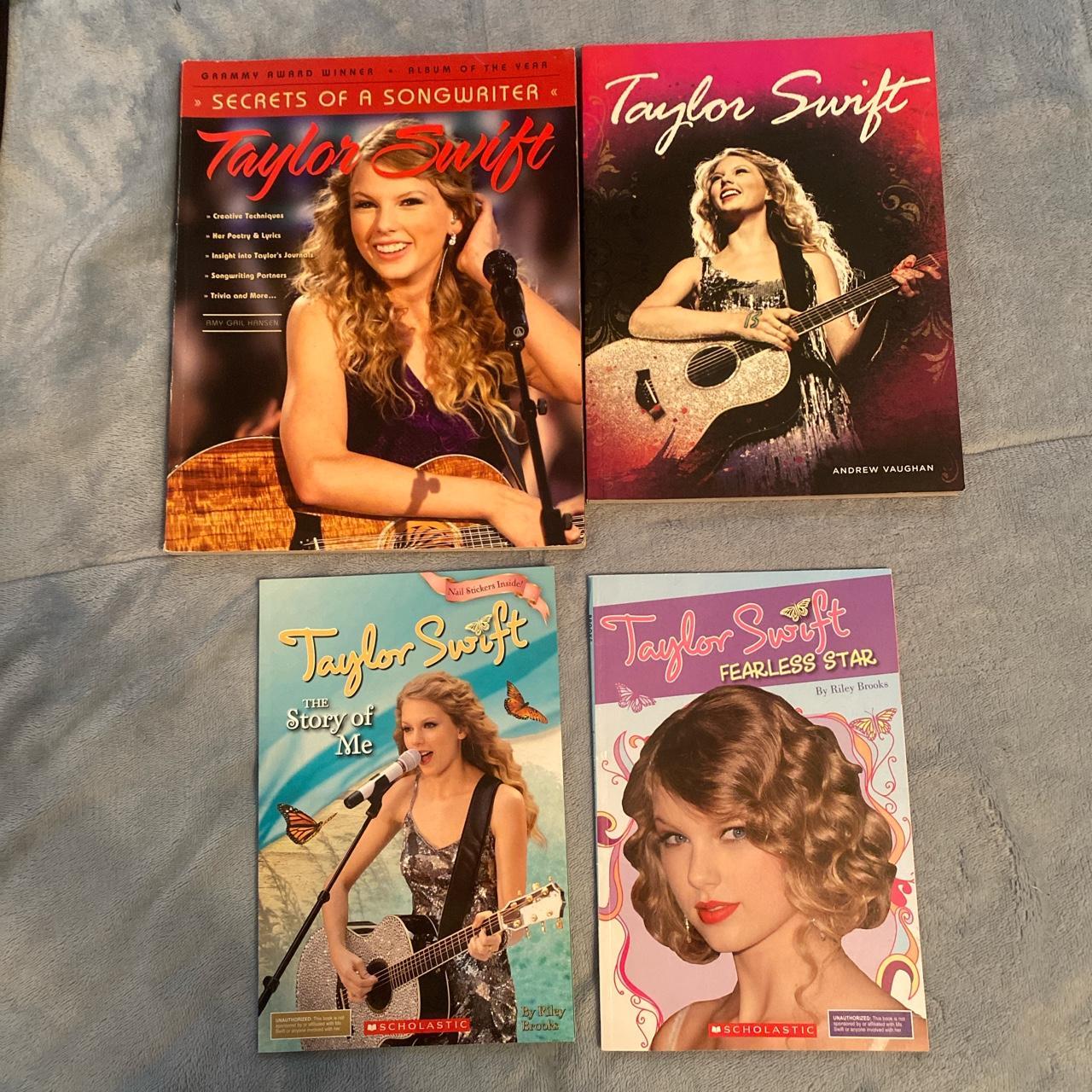 unofficial taylor swift book bundle - Depop