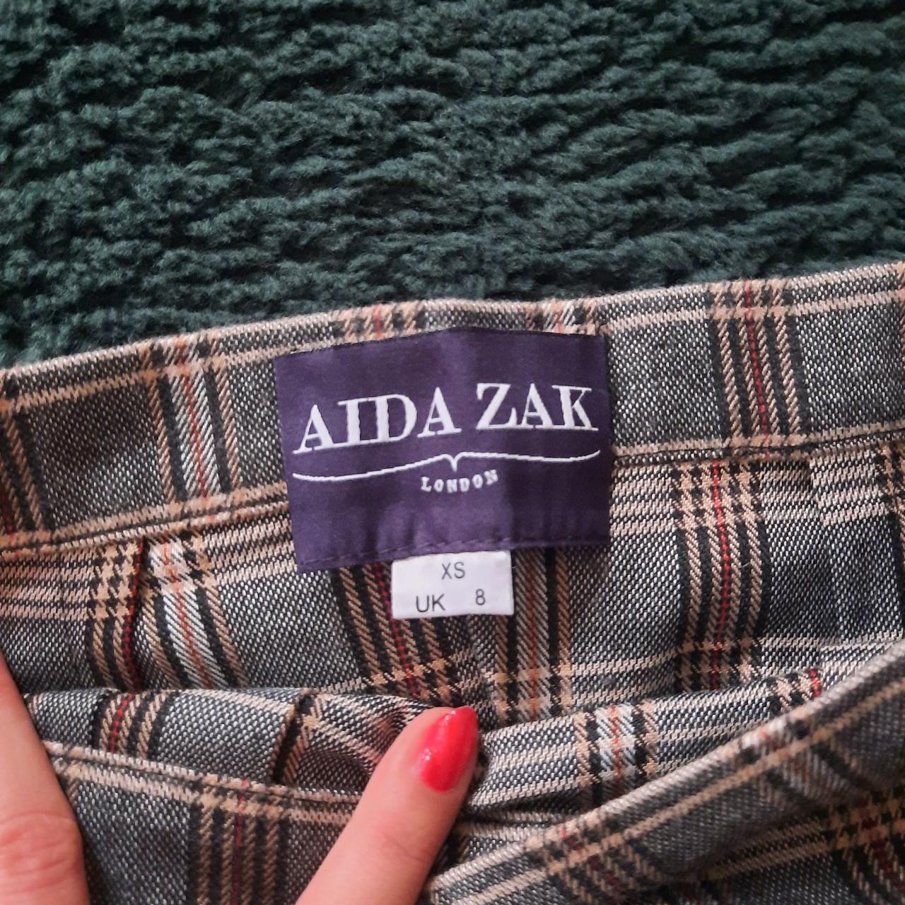 Gorgeous Aida Zak London preppy midi skirt, size UK... - Depop