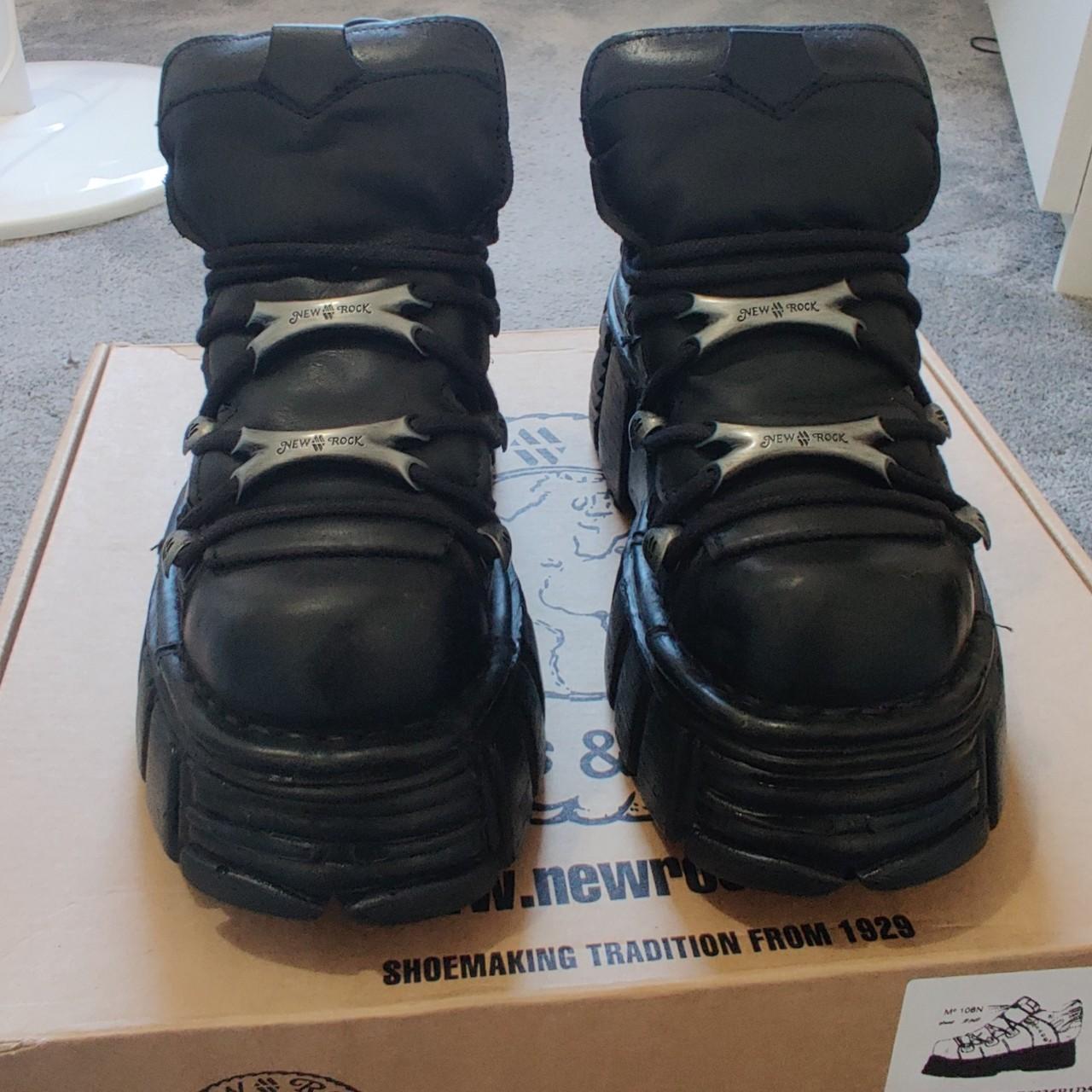 Unisex New rocks size 3.5 but can fit a 4 M-106N-S6... - Depop