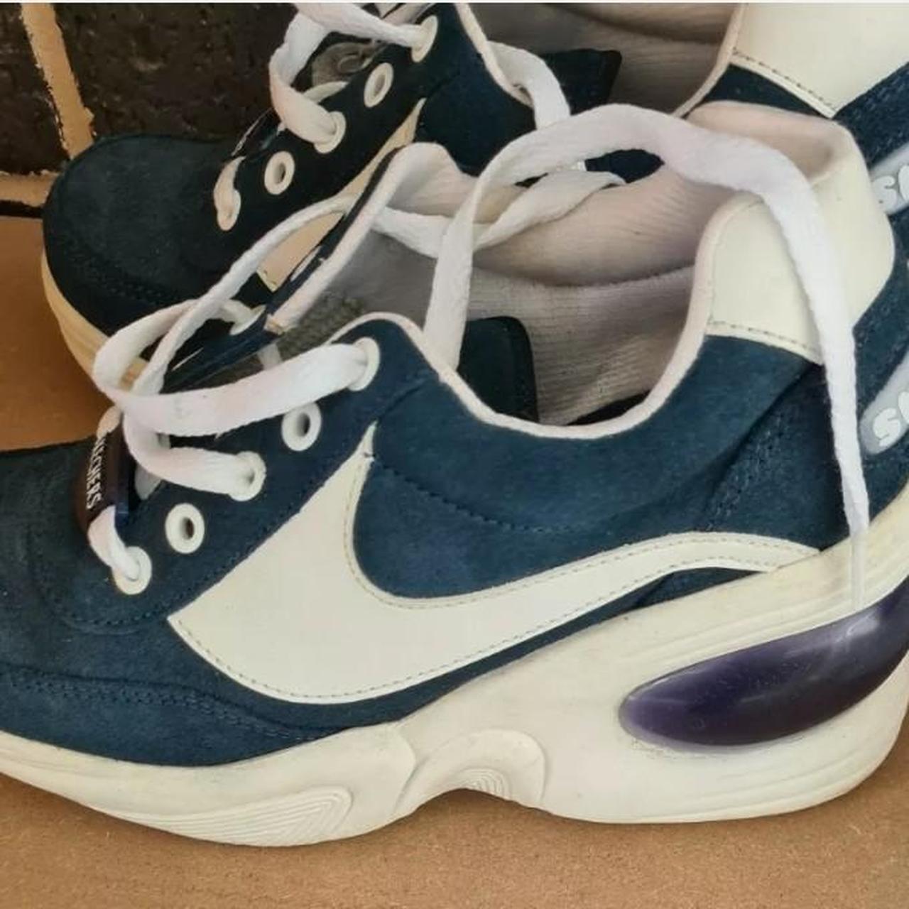 90s Vintage style skechers shoes - Depop