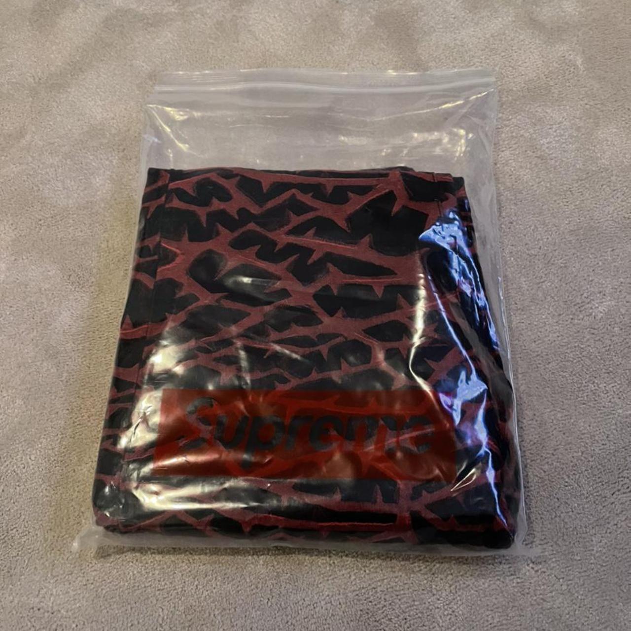 Supreme Men's Black and Red Jeans | Depop