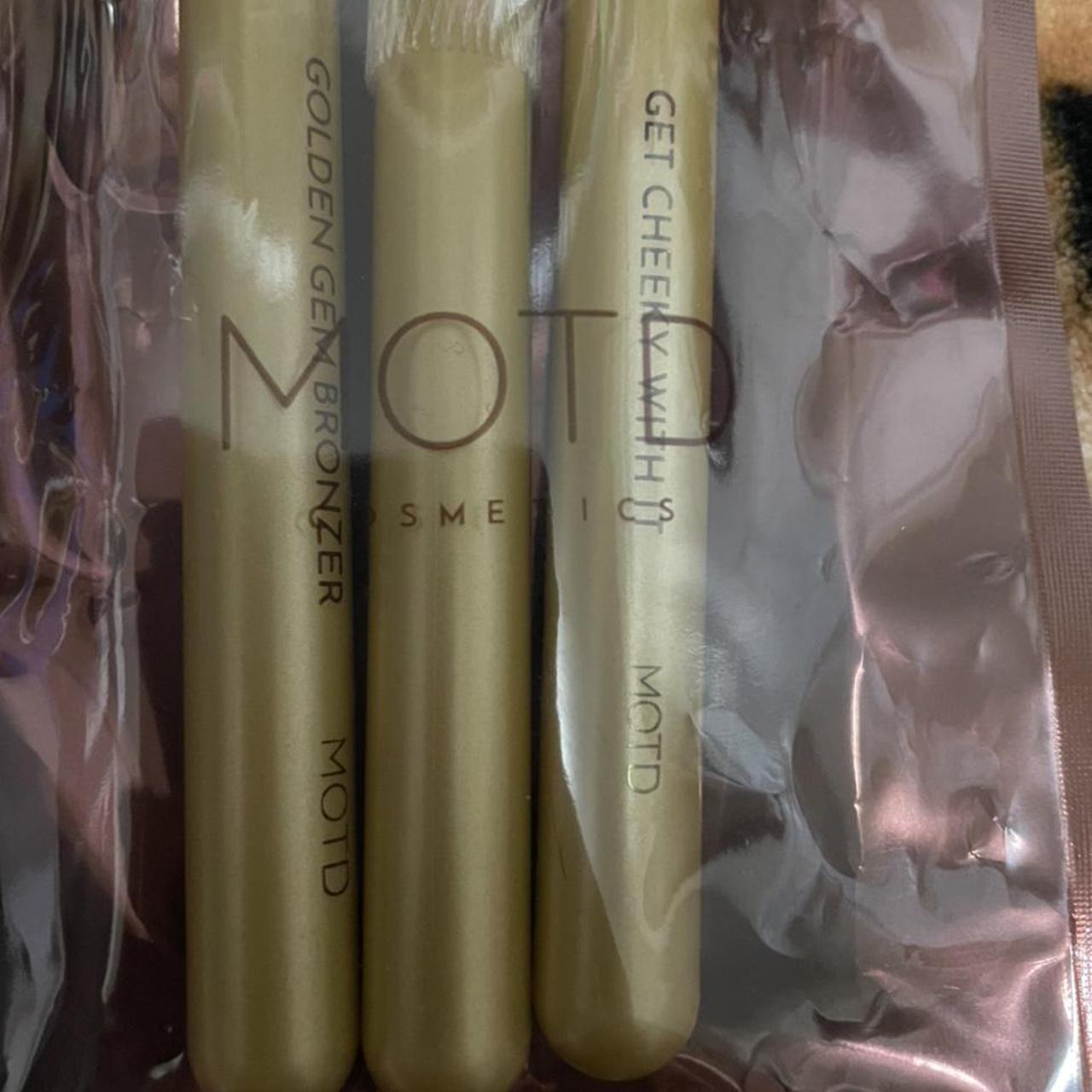 MOTD Cosmetics Gold Goddess Face Makeup Brush Set.... - Depop
