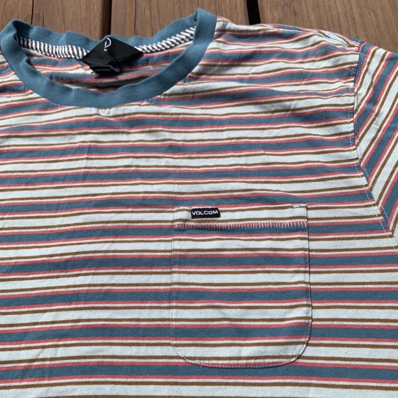 Volcom t-shirt soft material unique pattern - Depop