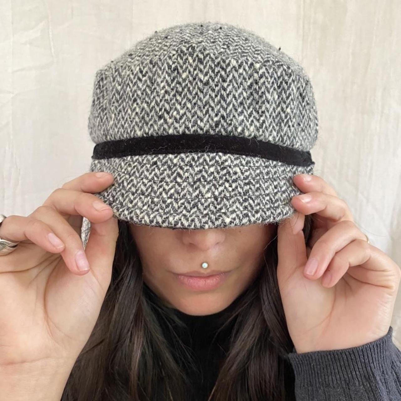 Custom tweed paper boy cap made in Oregon by the hat... - Depop